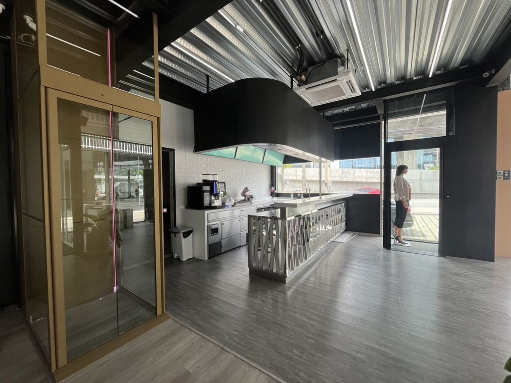 About Us - Ultimate Lift